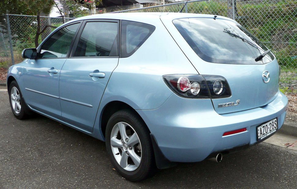 Mazda 3 technical specifications and fuel economy